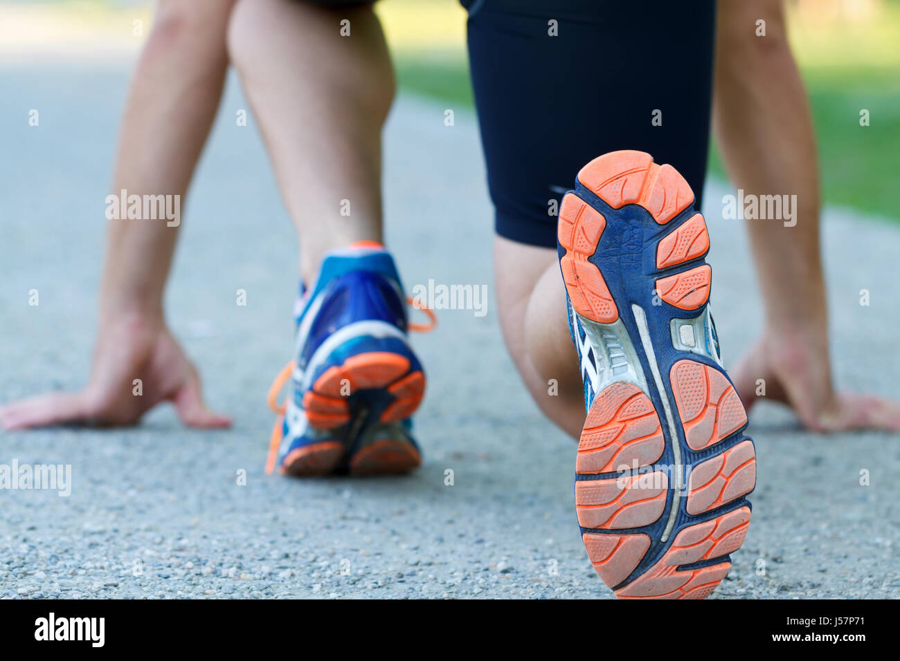 Man energy start position hi-res stock photography and images - Alamy