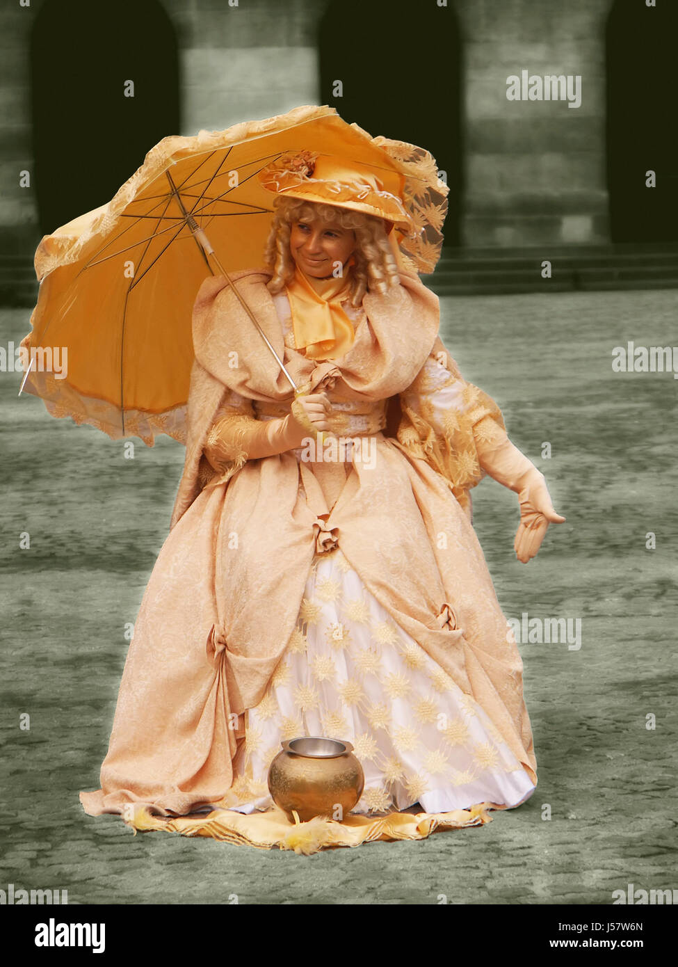 Goldmarie hi-res stock photography and images - Alamy