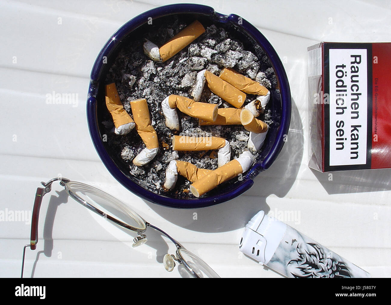 smoking can be deadly Stock Photo - Alamy