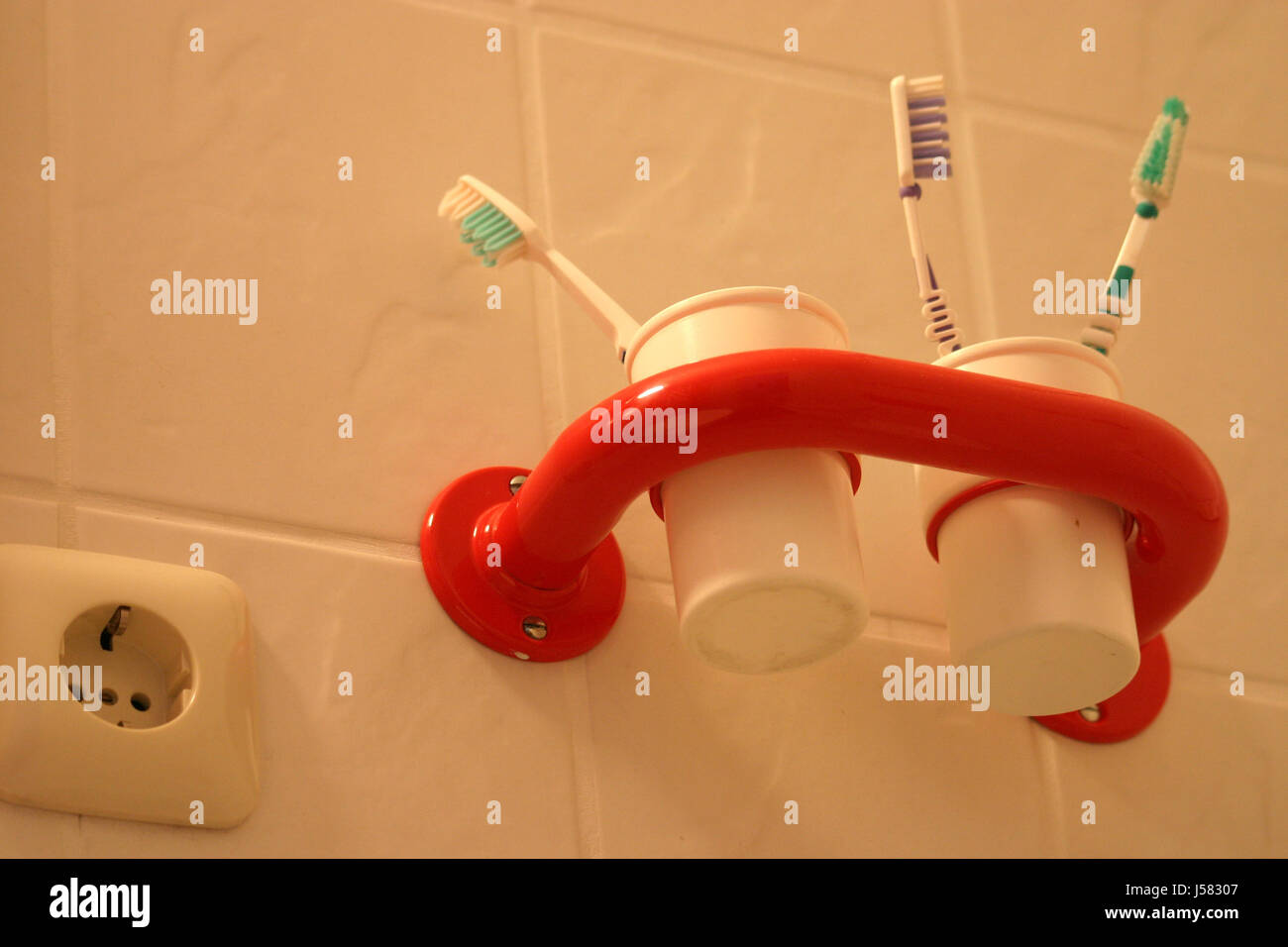 flow ceramic tiles outlet socket care of the teeth toothbrushes ...