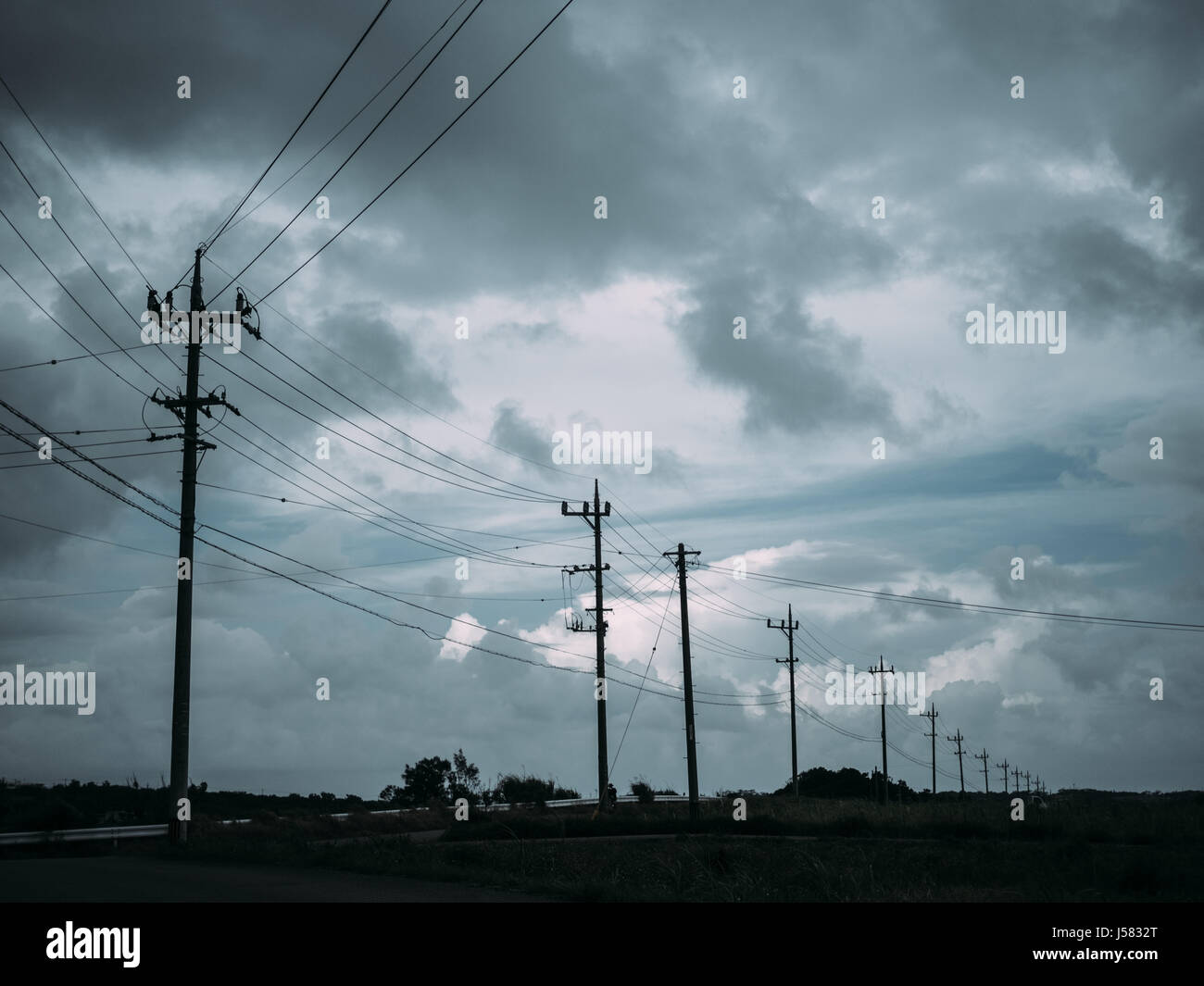 Telephone wire hi-res stock photography and images - Alamy