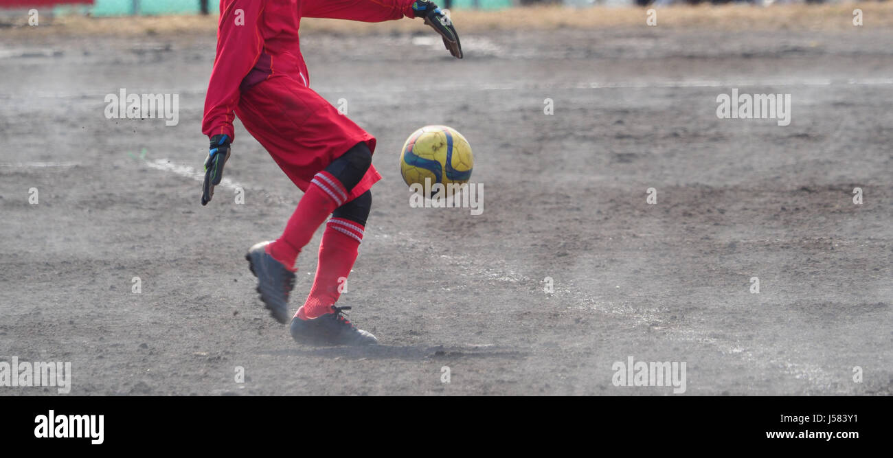 Goal kick hi-res stock photography and images - Alamy