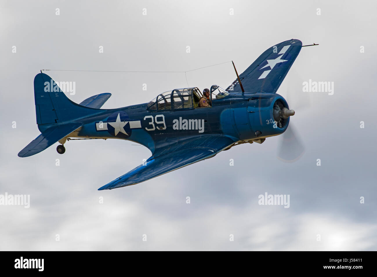 Sbd dauntless hi-res stock photography and images - Alamy