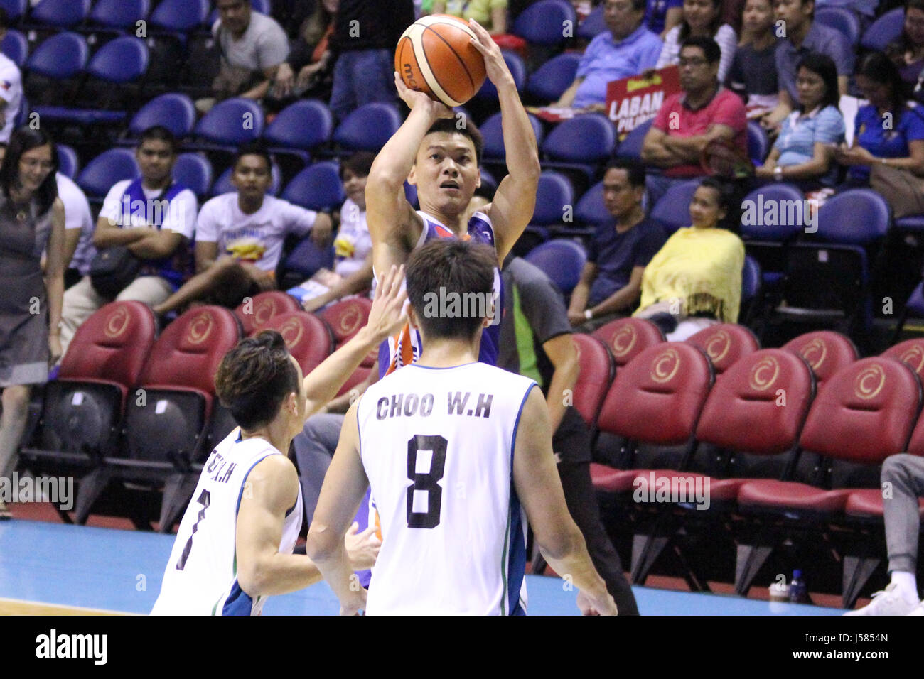 Quezon City, Philippines. 16th May, 2017. Han Minh Trieu (9) of Vietnam ...