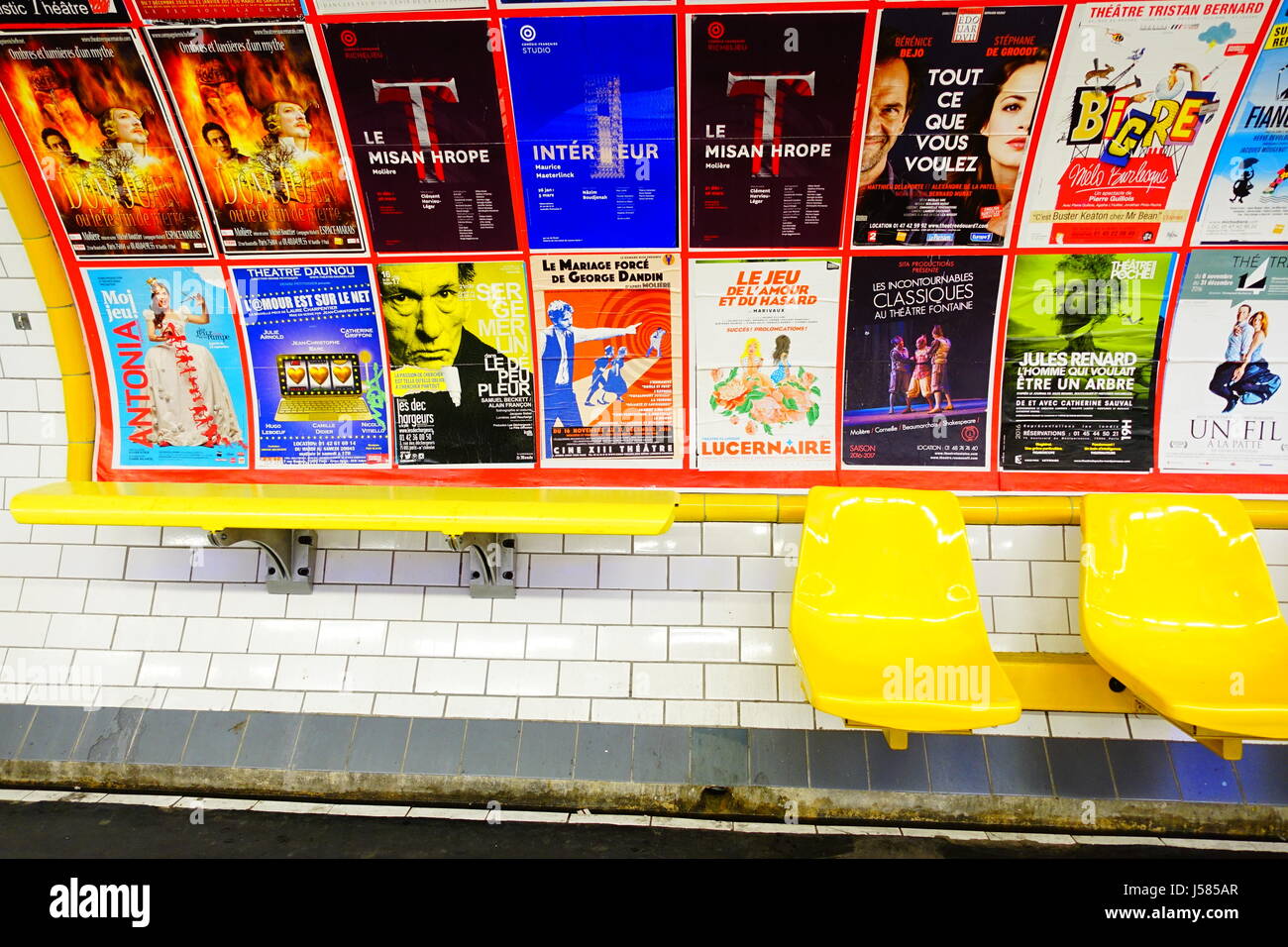 French advertising poster metro subway station hi-res stock photography ...