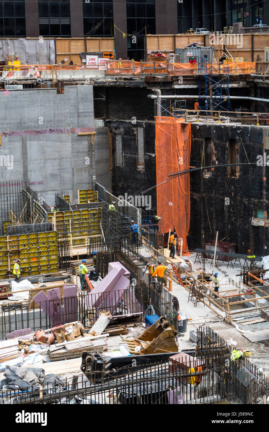 Construction Site in New with Tradesmen ,York City, USA Stock Photo - Alamy