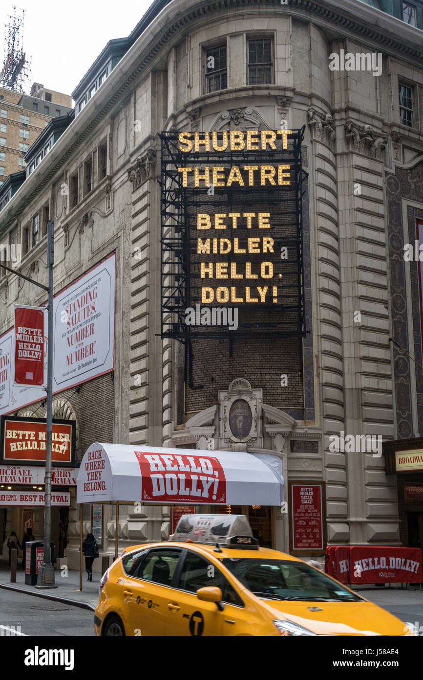 Shubert theater new york city hi-res stock photography and images - Alamy