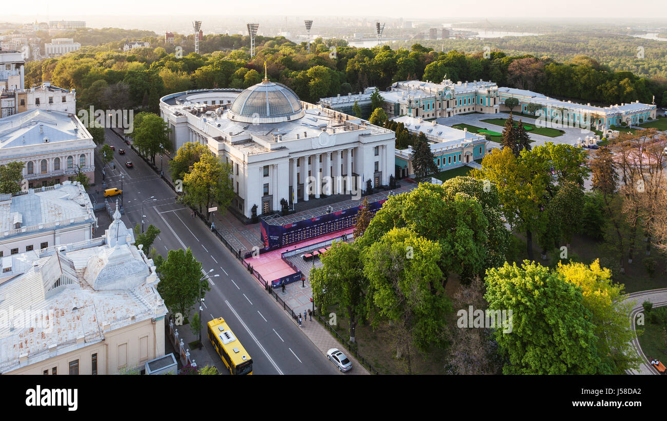 KIEV, UKRAINE - MAY 6, 2017: Hrushevsky street and Verkhovna Rada ...