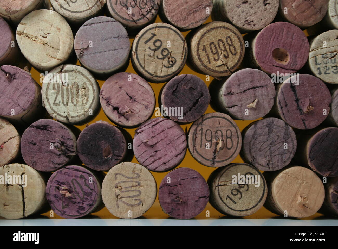 seal shutter cork wine red wine purple seal shutter cork smell colour ...