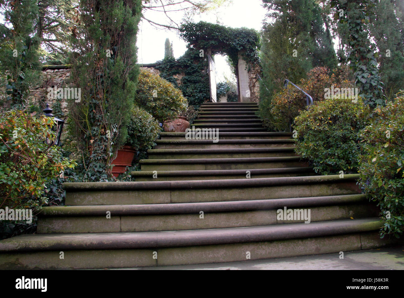 Tuscan garden gate hi-res stock photography and images - Alamy