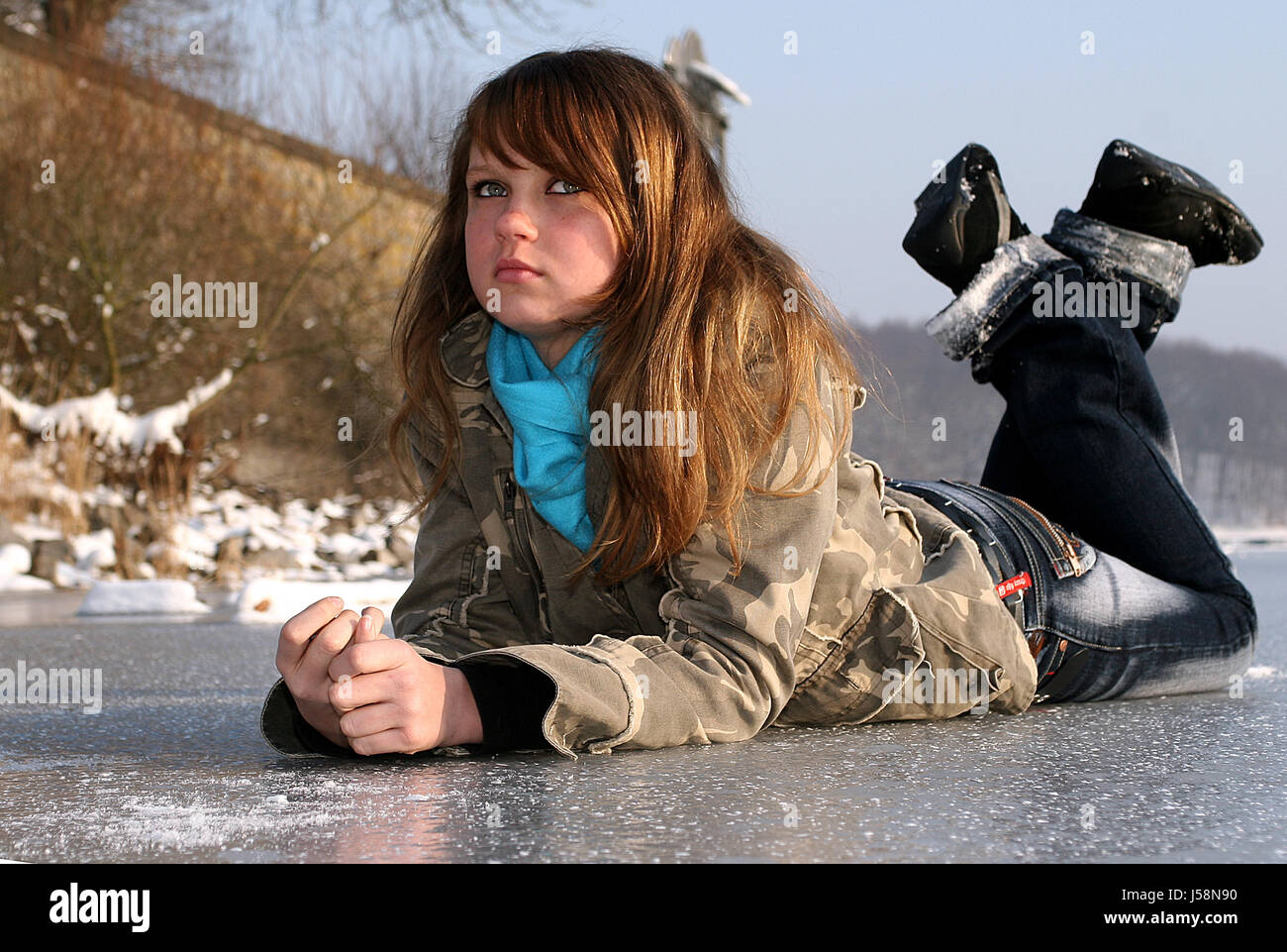 hand hands tree trees winter cold face eyes shoes bushes hairs lie ...