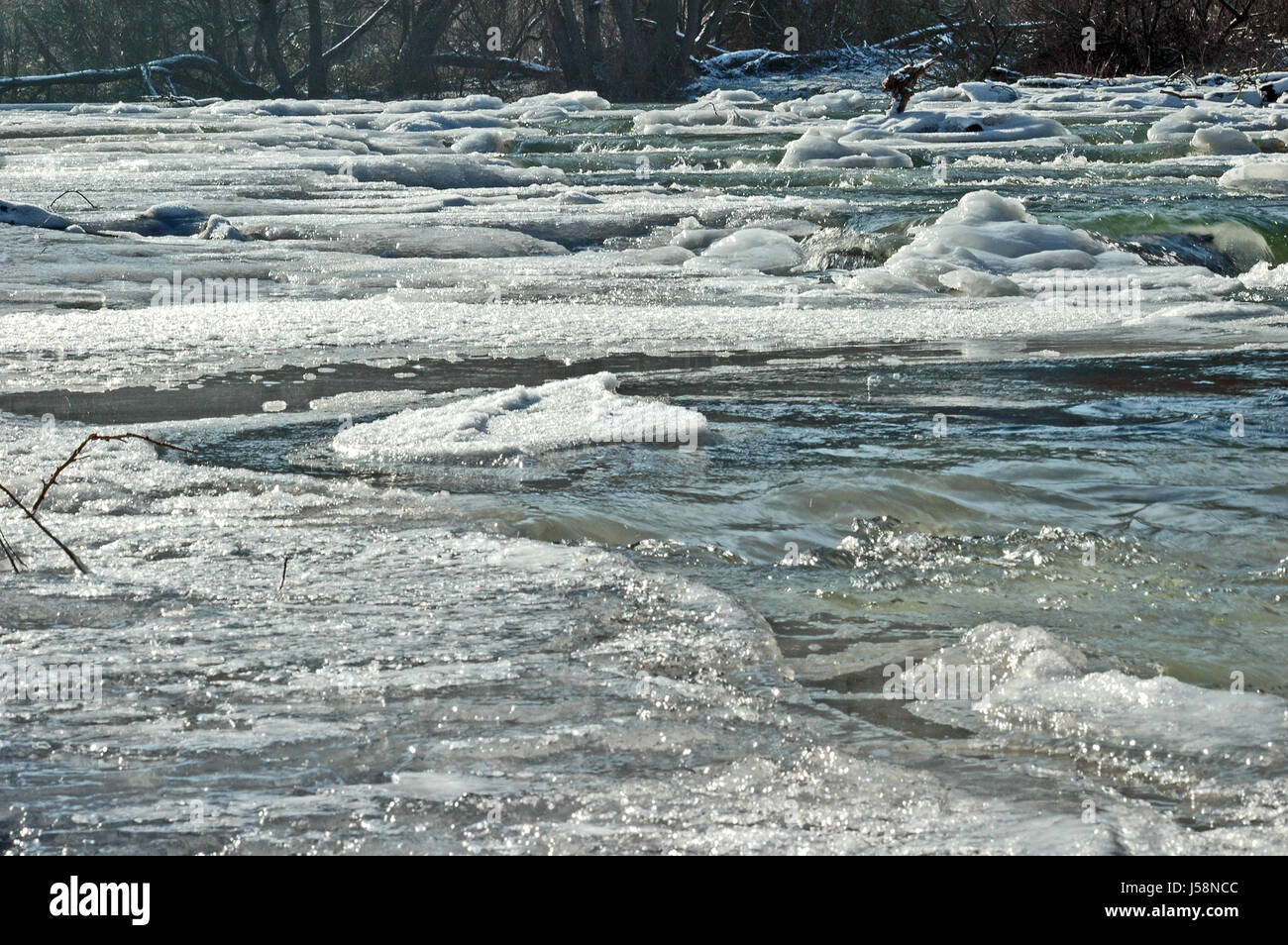 Ice and rivers hi-res stock photography and images - Alamy