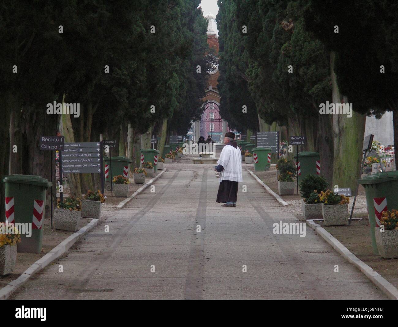 Cemetery description hi-res stock photography and images - Alamy