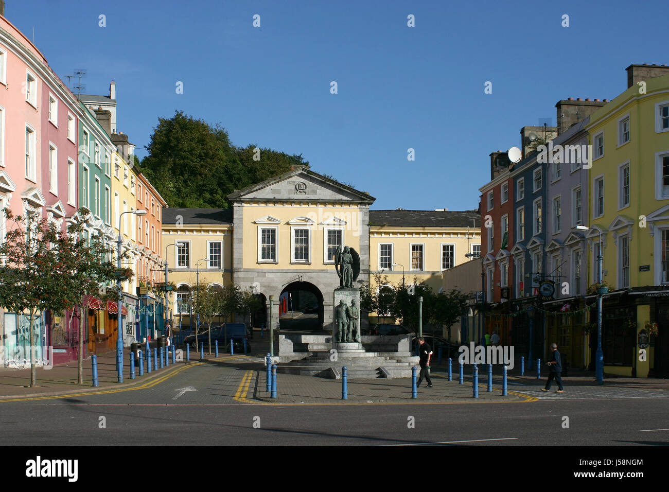 houses city town monument harbor harbours storefronts ireland meeting ...