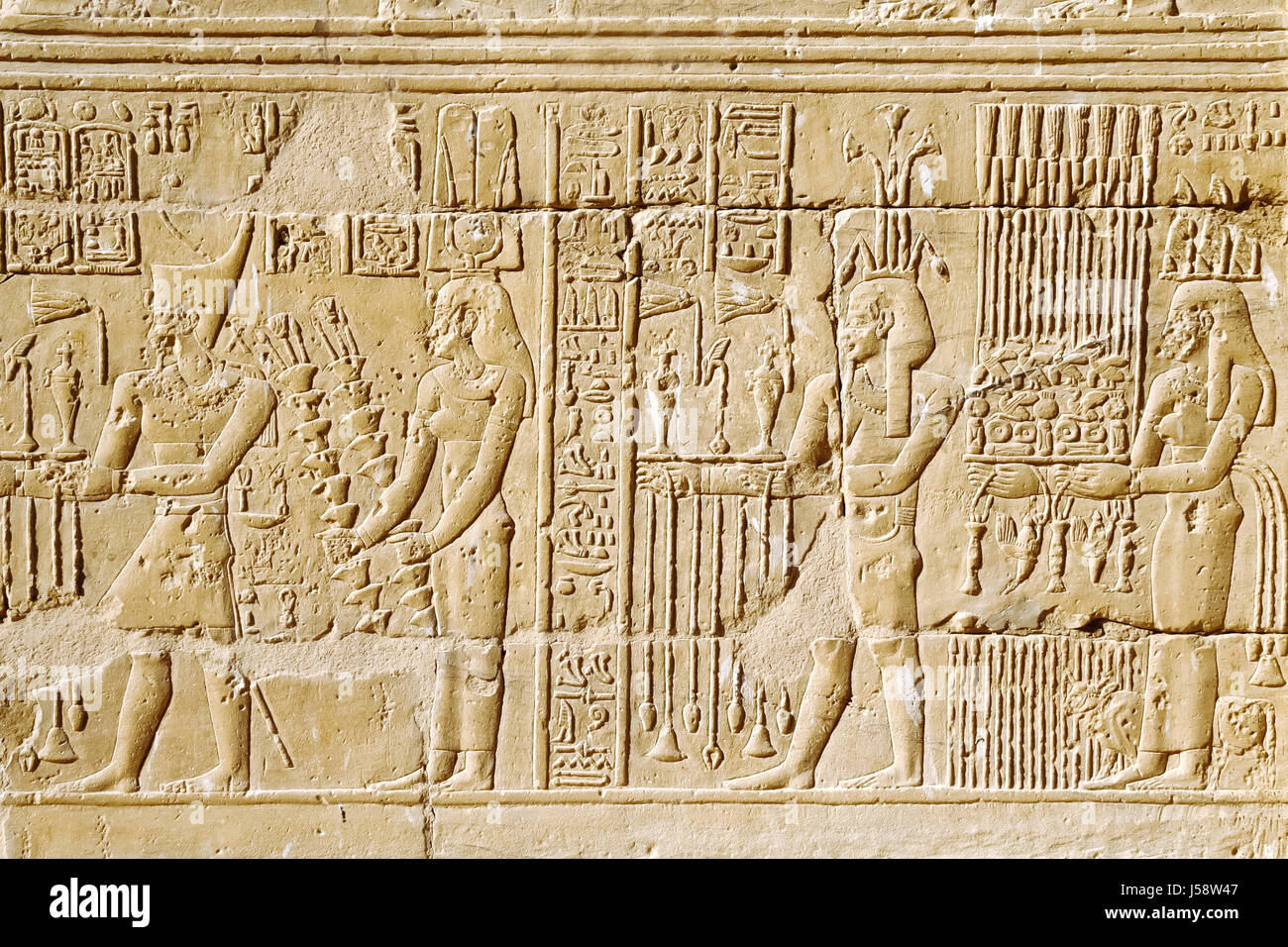 Hieroglyphicramses hi-res stock photography and images - Alamy