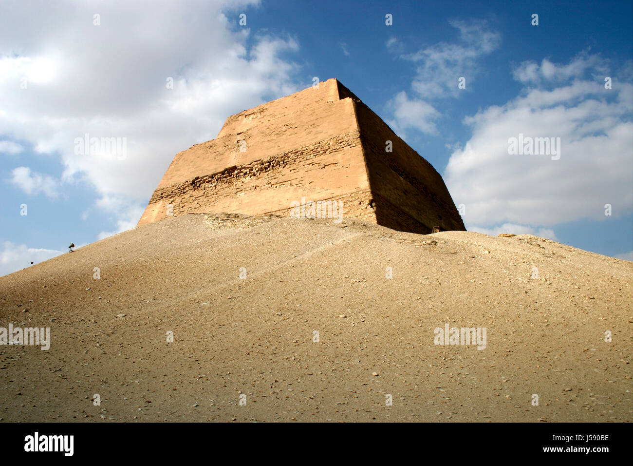 Meidum pyramid hi-res stock photography and images - Alamy