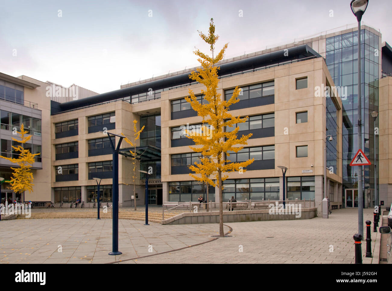 The square temple hi-res stock photography and images - Alamy