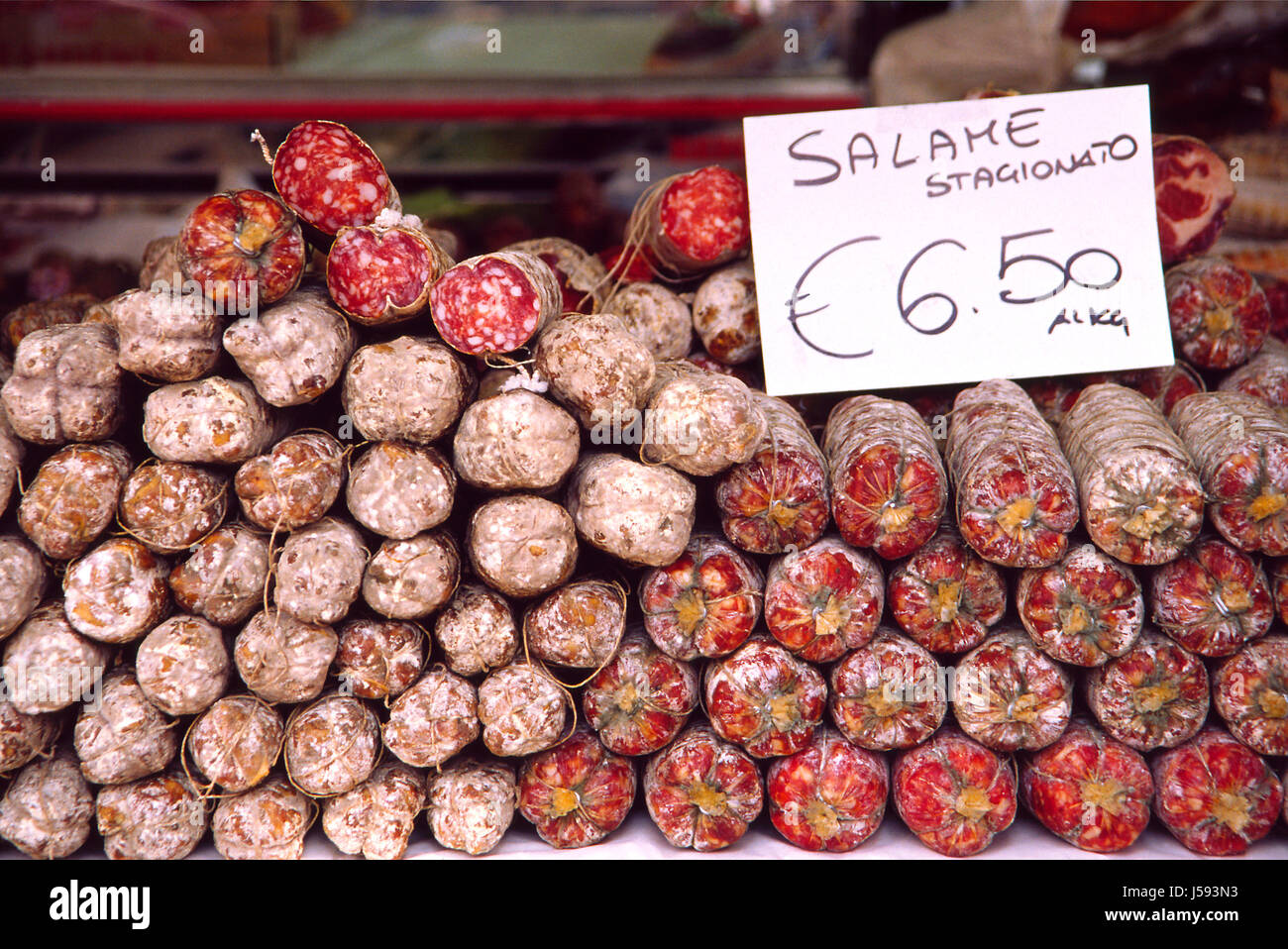 Italienische salami hi-res stock photography and images - Alamy