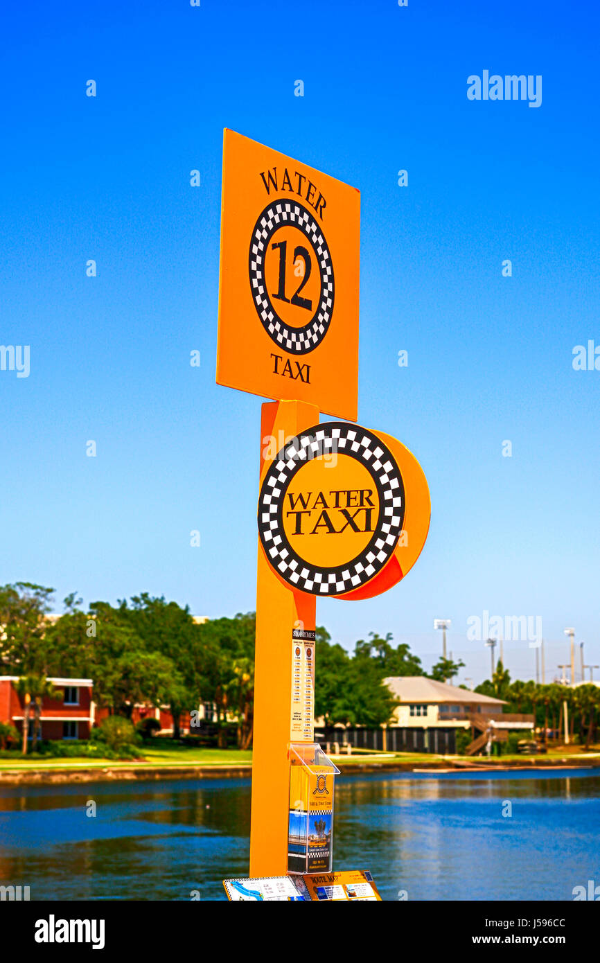 Taxi pickup point sign hi-res stock photography and images - Alamy