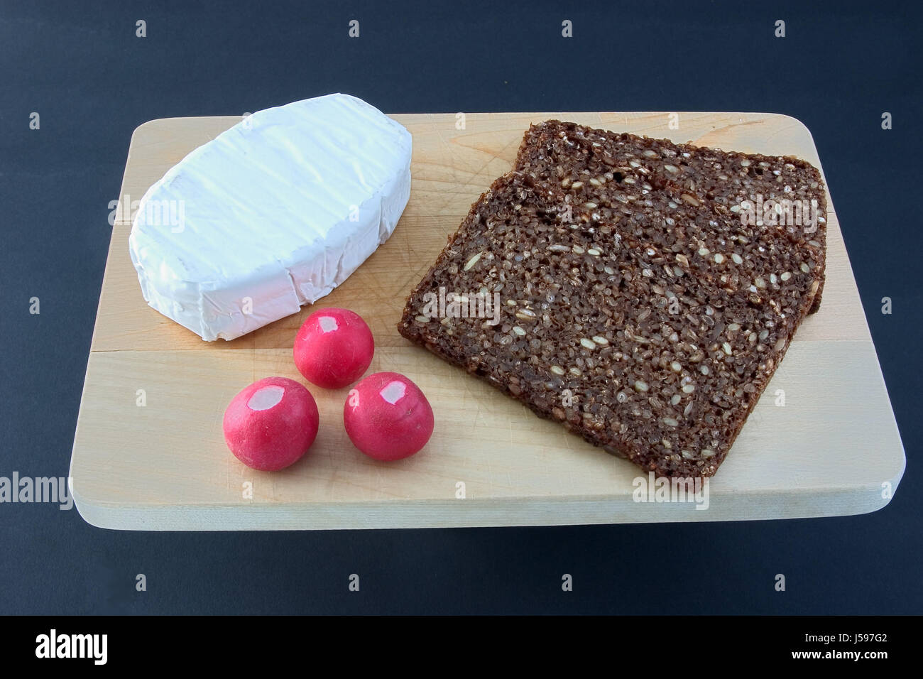 Black bread 02 hi-res stock photography and images - Alamy