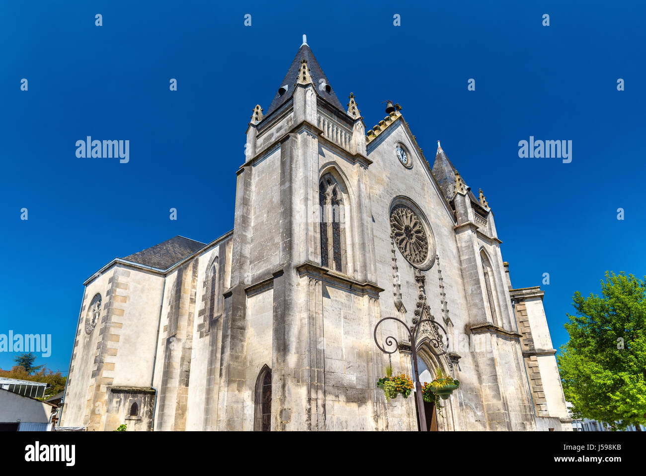 Saint Jacques Church in Cognac, France Stock Photo - Alamy