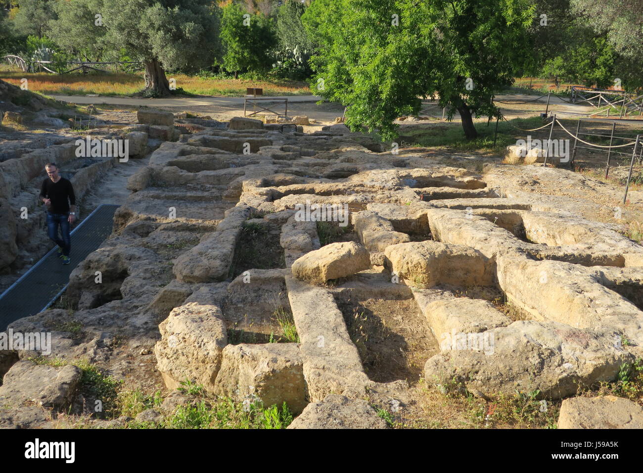 Antique roman Tomb of Terone in Valley of the Temples, Agrigento ...