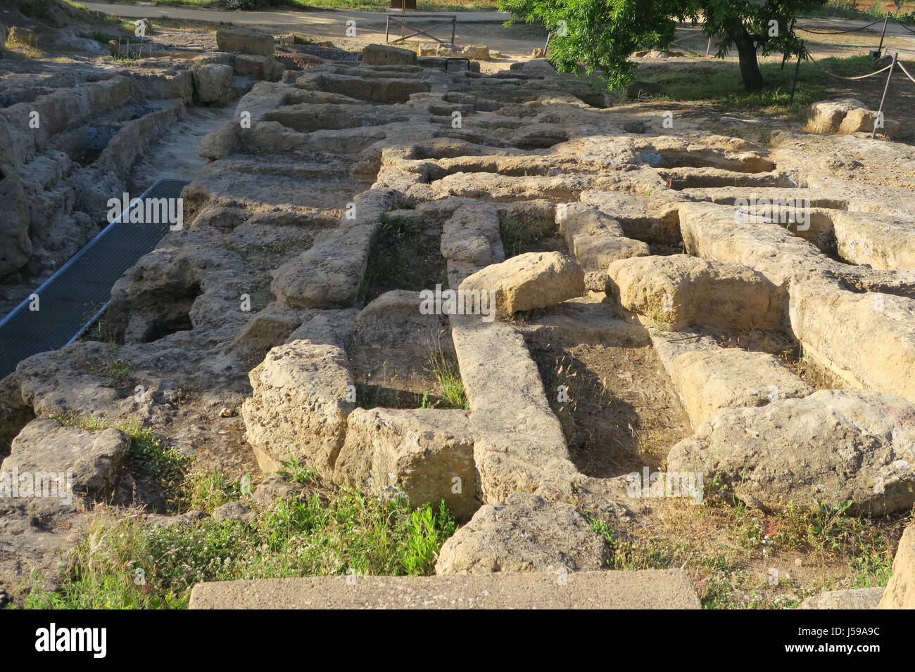 Antique roman Tomb of Terone in Valley of the Temples, Agrigento ...