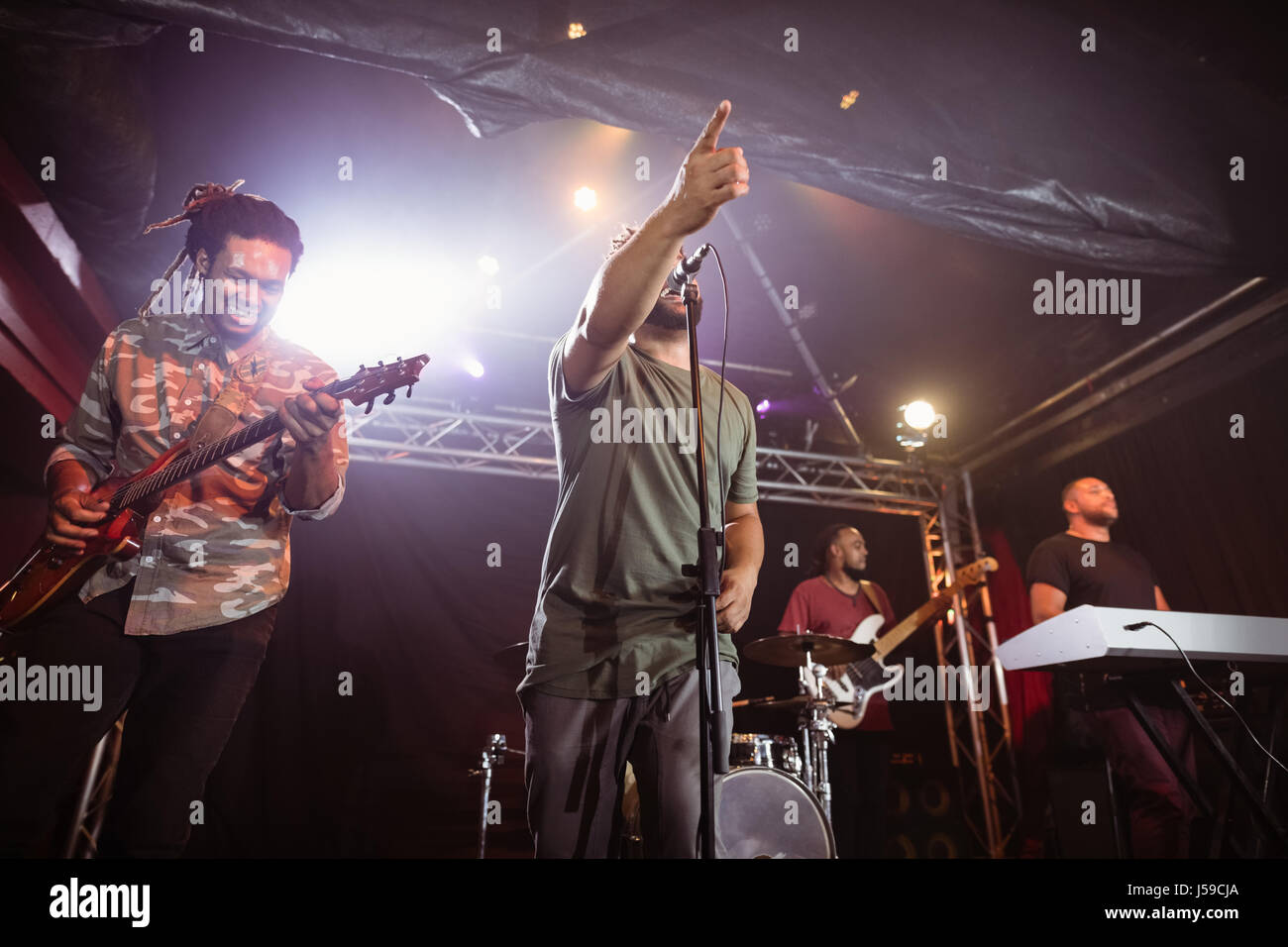 Digital and performing arts hi-res stock photography and images - Alamy