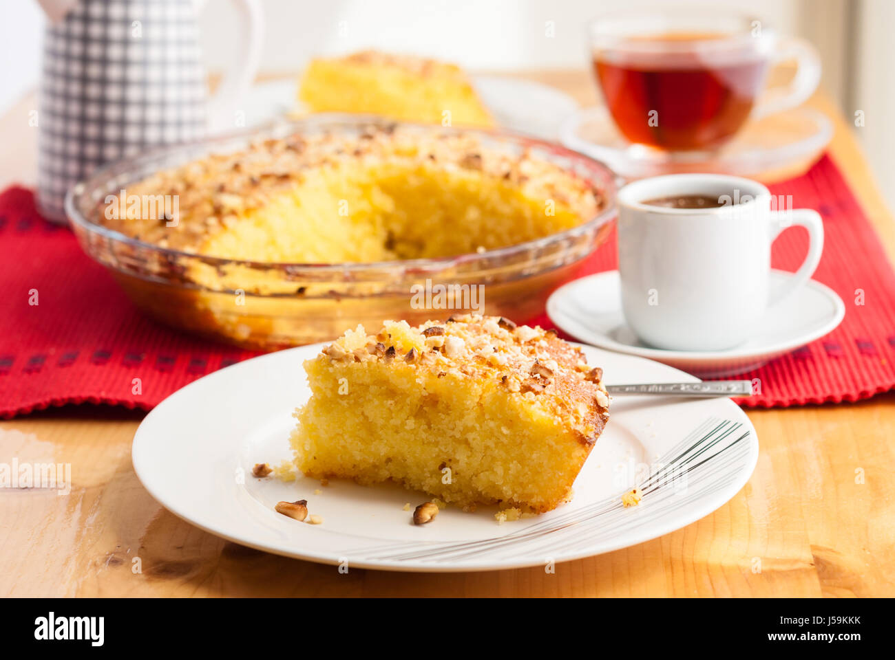 Arabic sweet semolina cake hi-res stock photography and images - Alamy