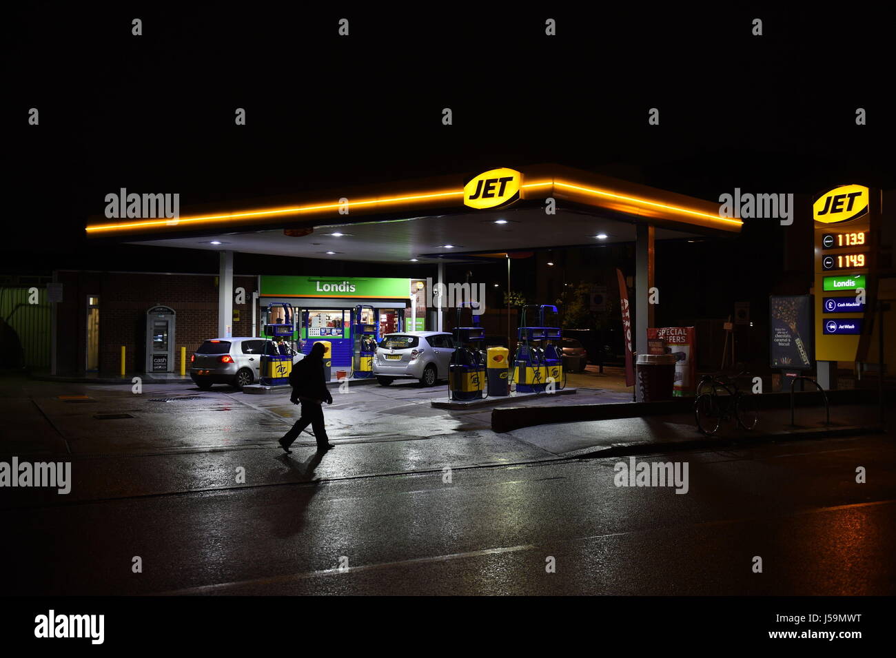 Jet petrol station hi-res stock photography and images - Alamy