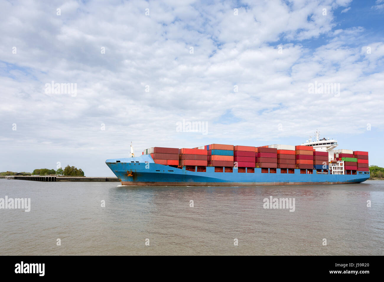 Shipping savannah ship transport hi-res stock photography and images ...