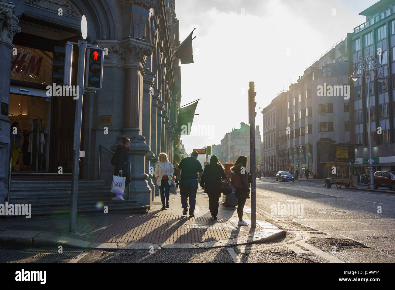 Downtown dublin street hi-res stock photography and images - Alamy