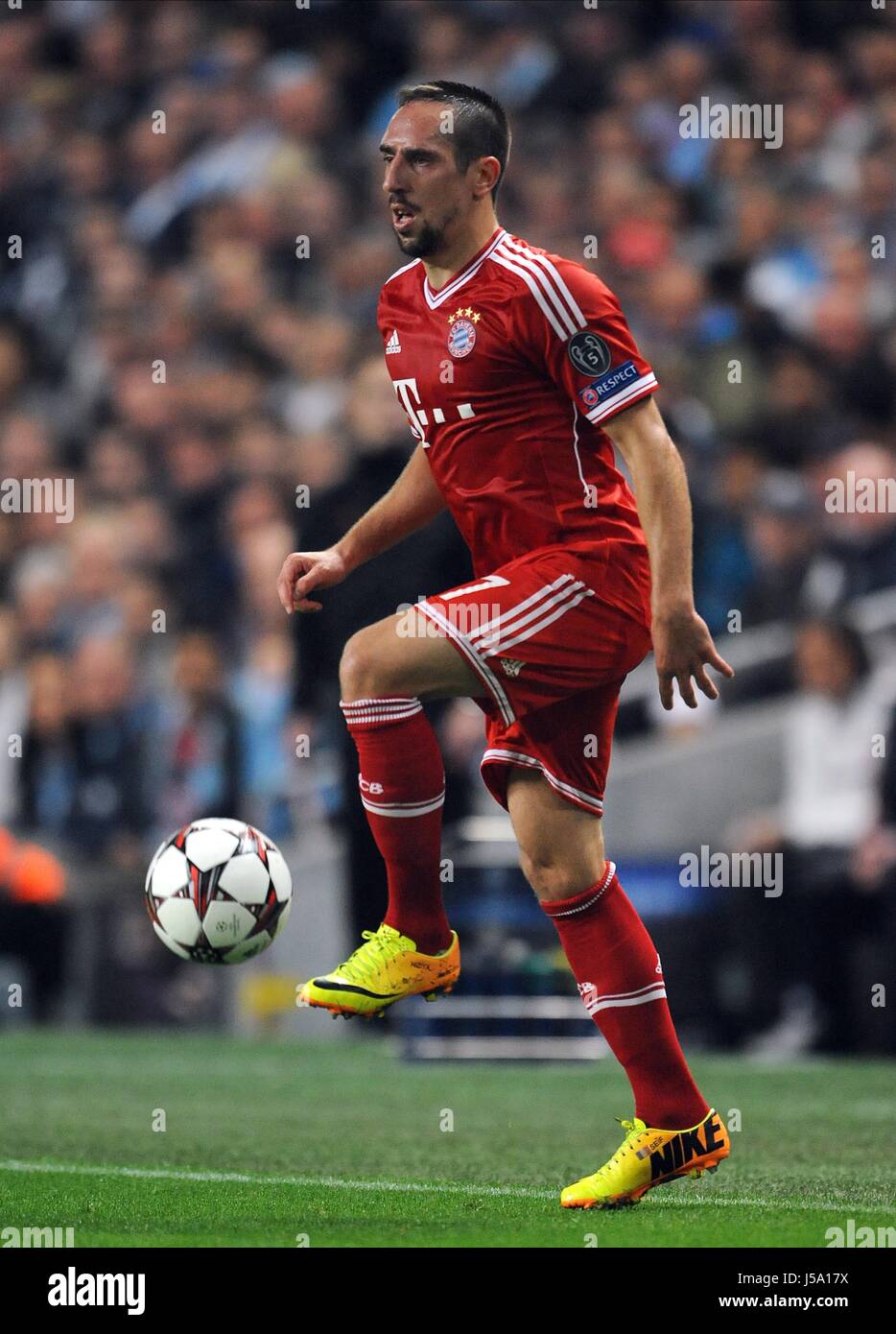 FRANCK RIBERY BAYERN MUNICH FC BAYERN MUNICH FC ETIHAD STADIUM ...