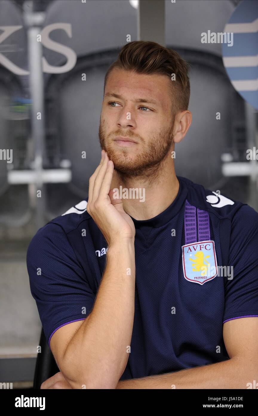 NATHAN BAKER ASTON VILLA FC ASTON VILLA FC KC STADIUM HULL ENGLAND 05 ...