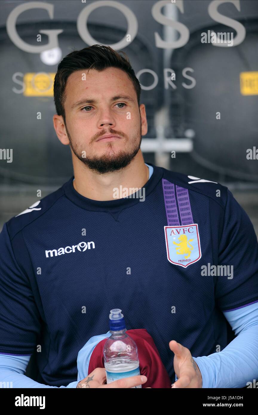 CHRIS HERD ASTON VILLA FC ASTON VILLA FC KC STADIUM HULL ENGLAND 05 ...