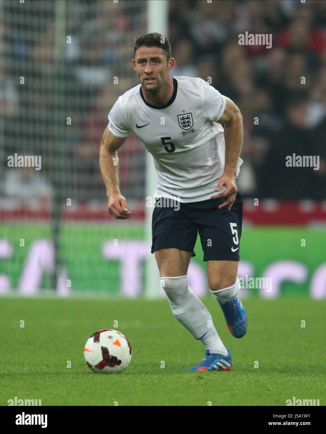 GARY CAHILL ENGLAND CHELSEA FC ENGLAND & CHELSEA FC WEMBLEY STADIUM ...