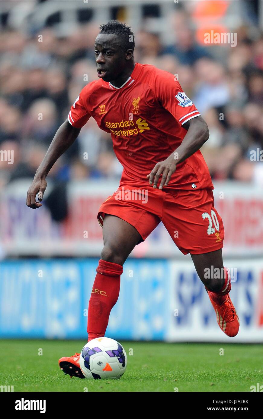 ALY CISSOKHO LIVERPOOL FC LIVERPOOL FC ST JAMES PARK NEWCASTLE ENGLAND ...