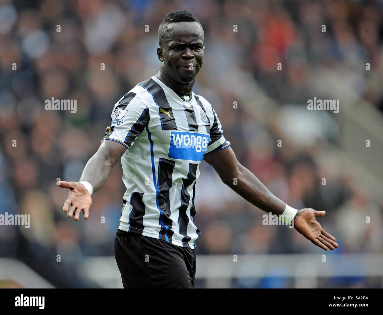 CHEICK TIOTE NEWCASTLE UNITED FC NEWCASTLE UNITED FC ST JAMES PARK ...
