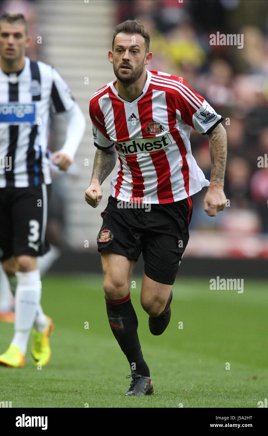 STEVEN FLETCHER SUNDERLAND FC SUNDERLAND FC STADIUM OF LIGHT SUNDERLAND ...