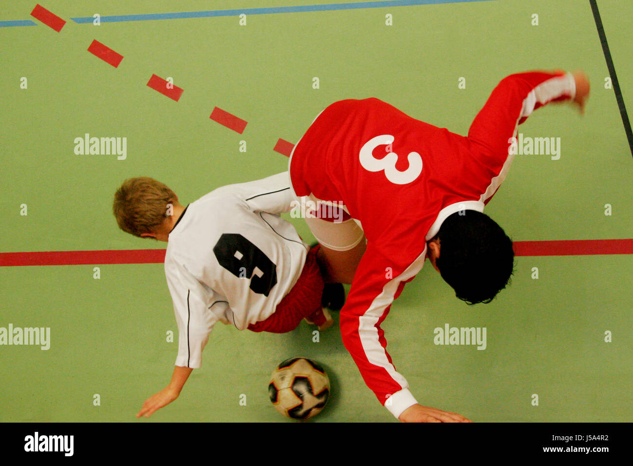 Teenagers sports field hi-res stock photography and images - Alamy