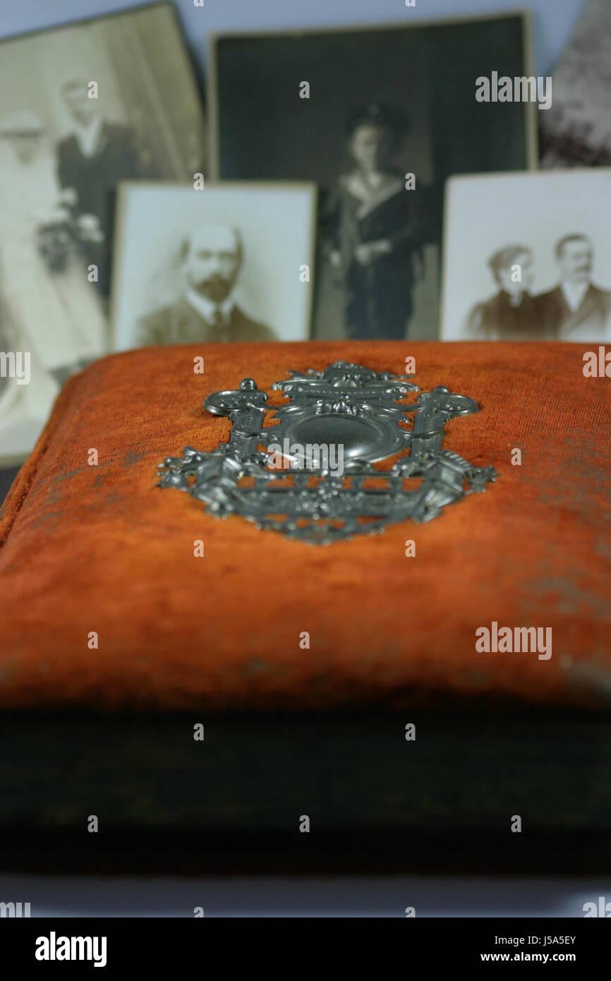 antique nostalgia nostalgic memories forefathers photos memory album ...