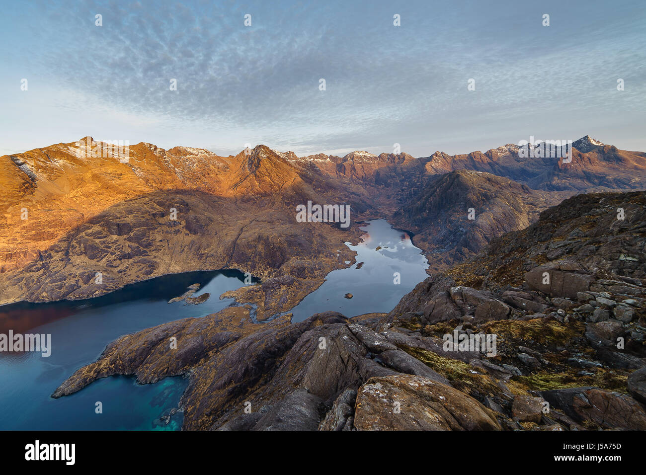 Black cuillin ridge hi-res stock photography and images - Alamy