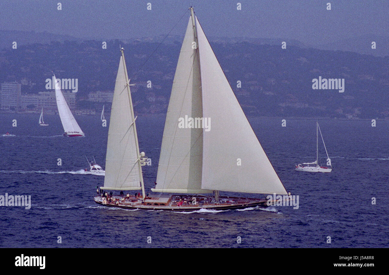 Ships crew at work ships crew at work hi-res stock photography and ...