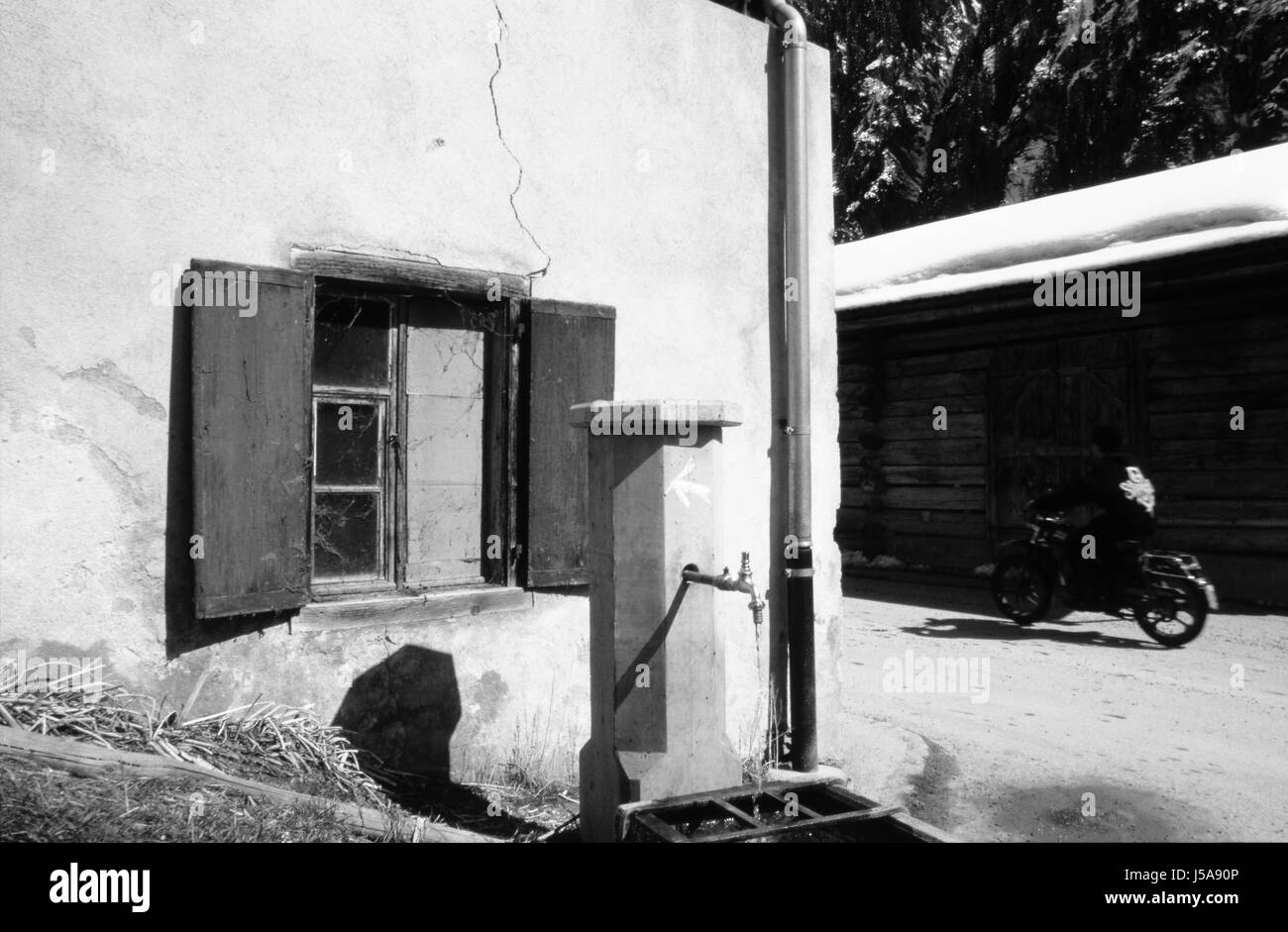 drive house building engine motor window porthole dormer window pane ...