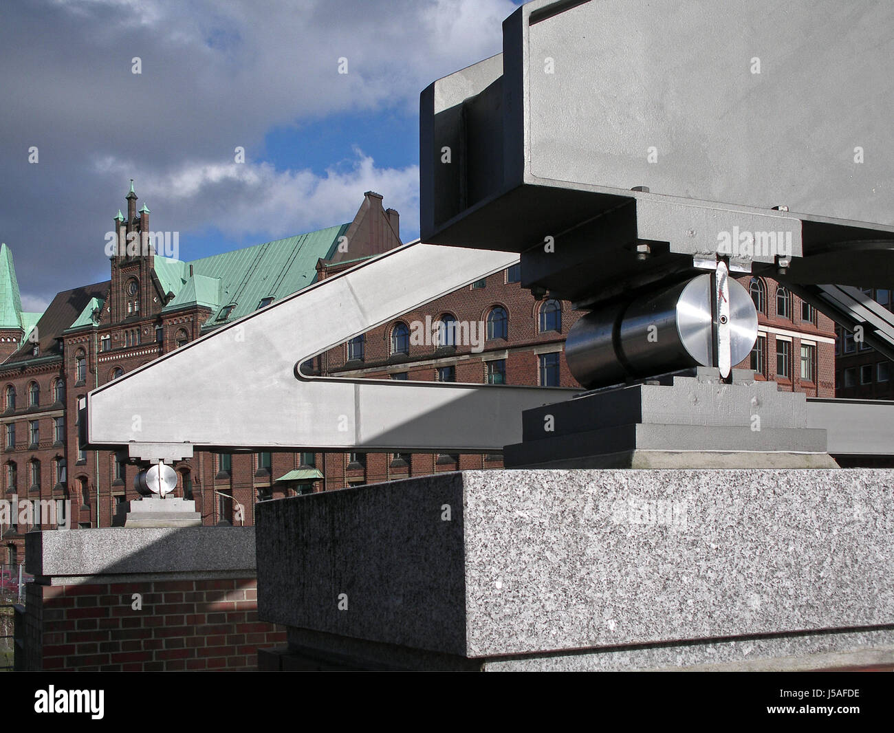 Bridge roller bearing hi-res stock photography and images - Alamy