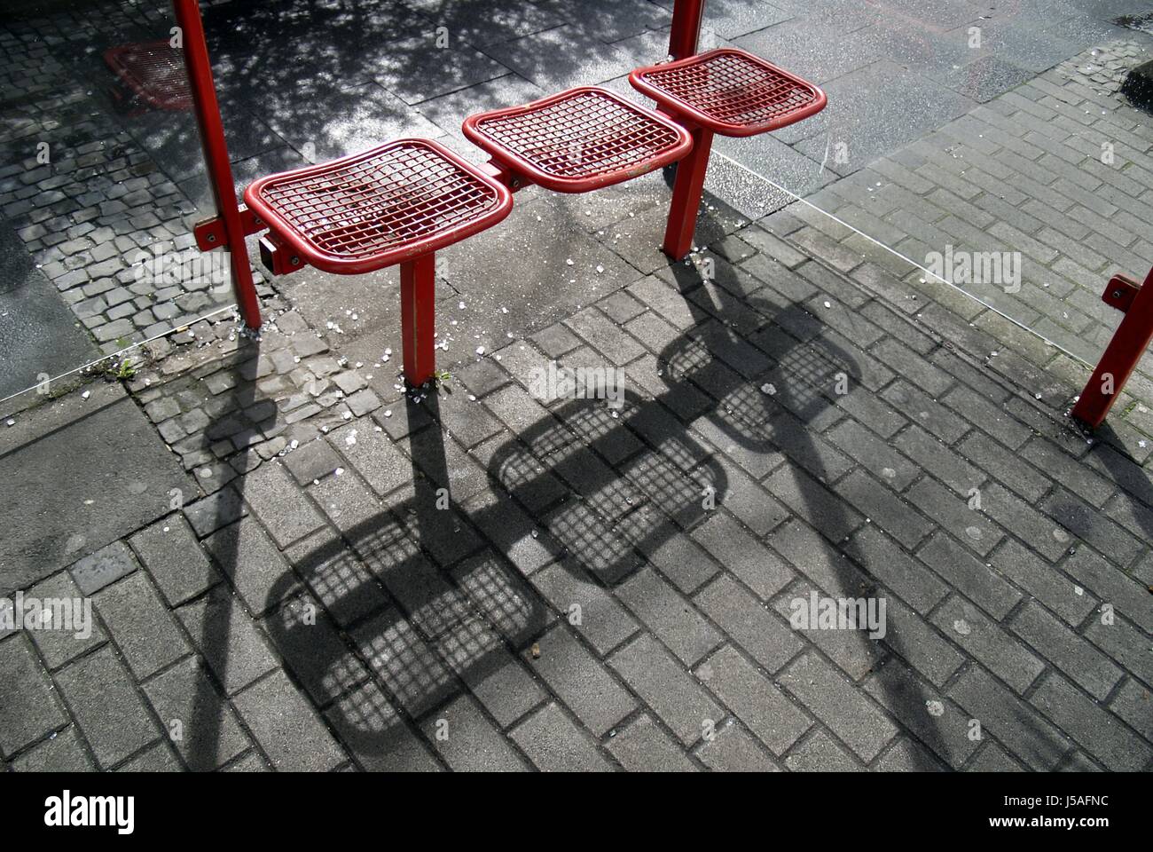 wait waiting colour traffic transportation shine shines bright lucent ...