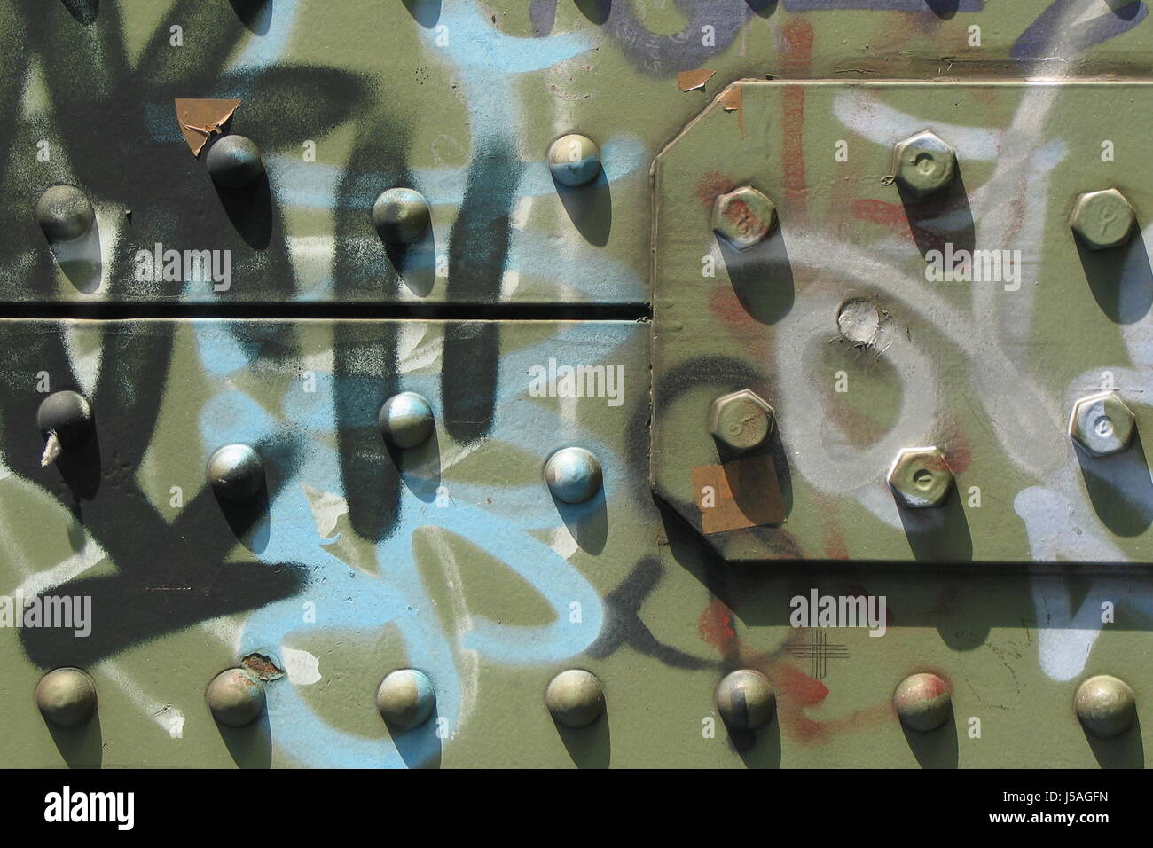 green bridge steel daub graffiti grafitti rivet riveted besmeared Stock ...