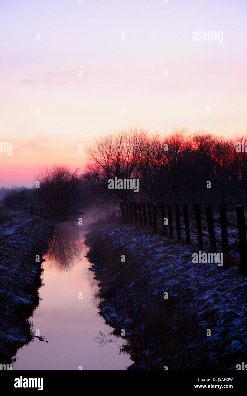 Ditch fence hi-res stock photography and images - Alamy