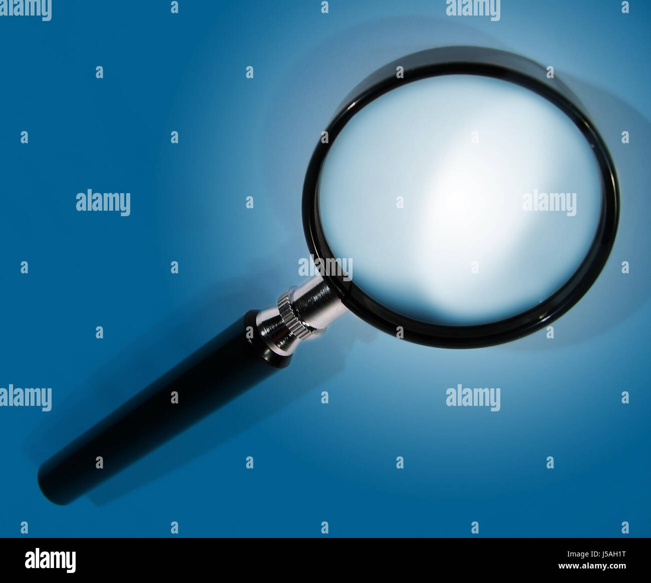 blue look glancing see view looking peeking looking at small tiny ...