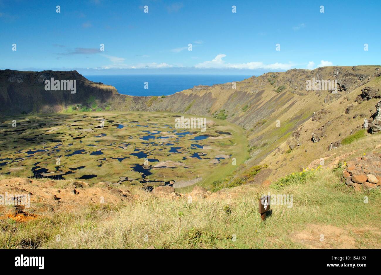 chile crater easter island vulcan volcano rapa nui isla de pascua rano ...